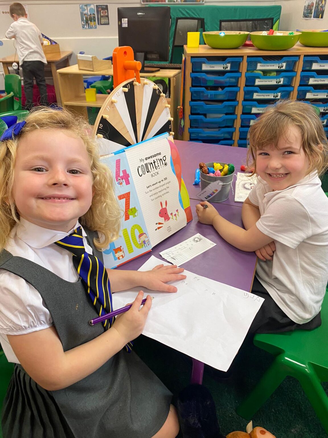 EYFS at Hatfield Woodhouse - Hatfield Woodhouse Primary School